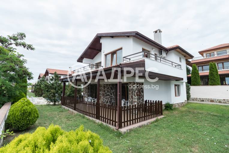 Къща/Вила в Бяла - код на имота: 660456